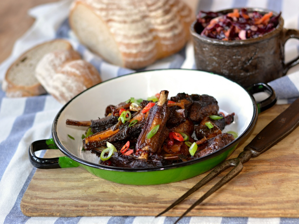 Pikantní pečená žebra z divočáka | Svět Myslivosti - myslivecký portál ...